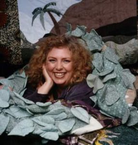 Word Confusion: Brasserie vs Brassiere vs Brazier – by Kathy Davie ...