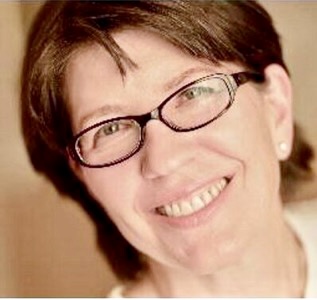 20 Reasons Why Everybody Should Write Short Stories – by Elizabeth Sims ...